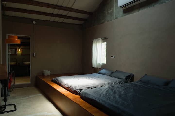 尞 Liau 民宿-桃園農村X質感紅磚老宅｜5分鐘到漁港，看夕陽、附設咖啡廳 - 新豐鄉