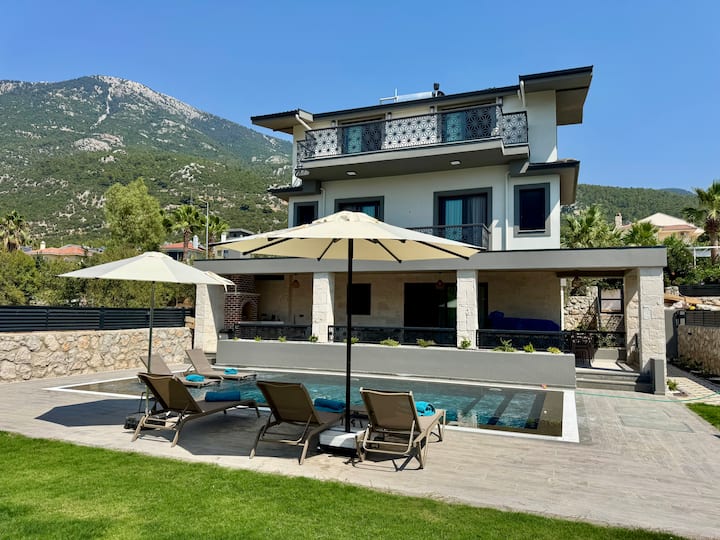 ÖLüdeniz Ovacık Mevkii 4+1 Villa - Ovacık