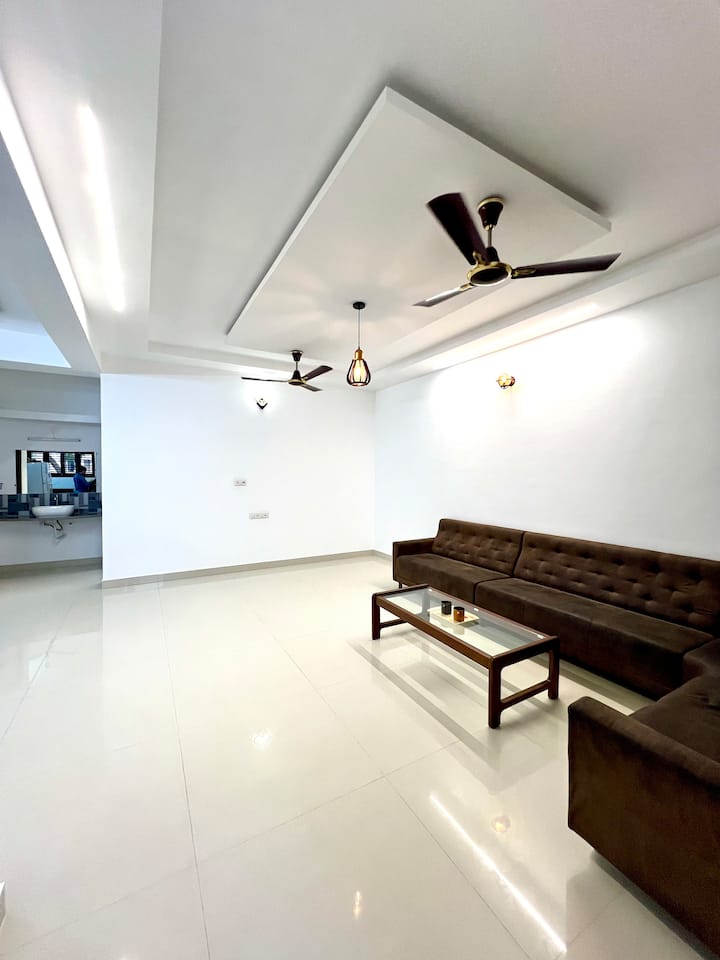 Nisarg - Homestay With Cradle & Kitchenette - Bhuj