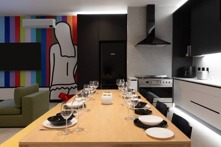 Cheeky Chic City Splendour For 4! - Camps Bay