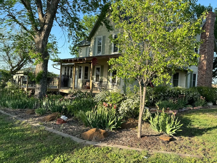 Little Farmhouse On The Prairie - Kansas (State)