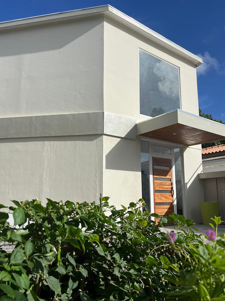 Tu Dulce Hogar En El Caribe - Curaçao