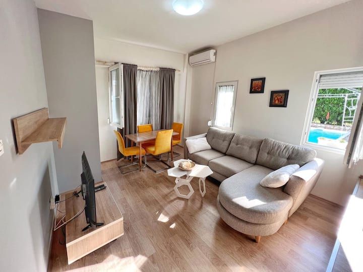 Skopje Apartment With Pool Area - Skopje
