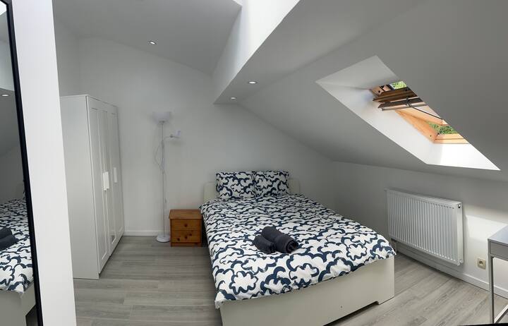Cozy Room In Gilly-charleroi - Fleurus