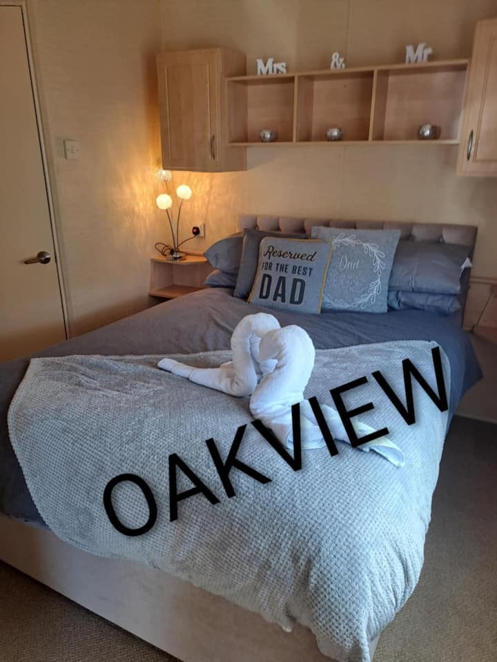 Oakview Caravan Towyn - Towyn