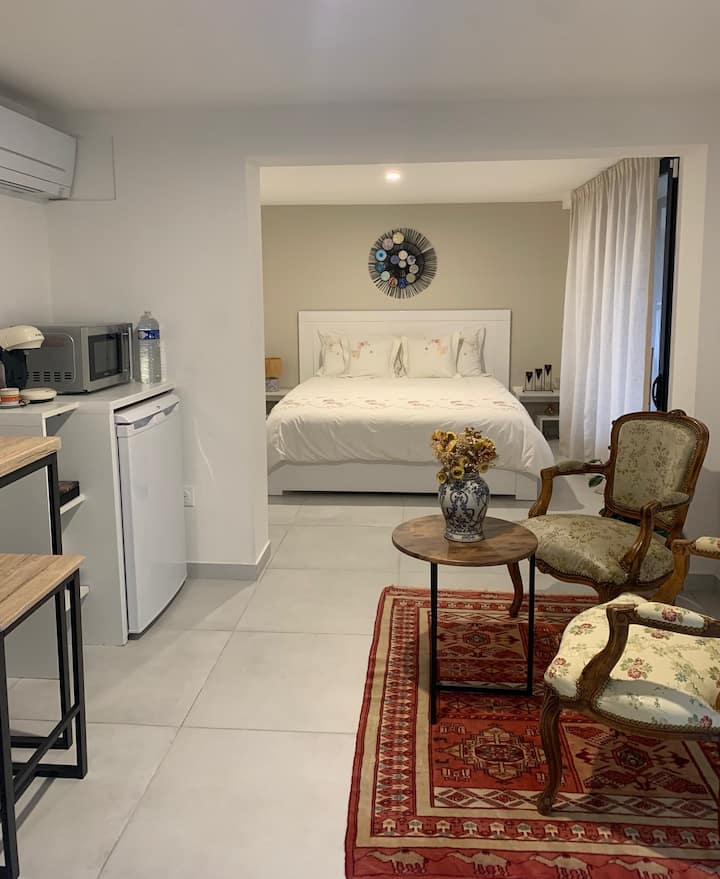 Studio Calme Proche Gare Rer (15mn Champs-elysées) - Rueil-Malmaison