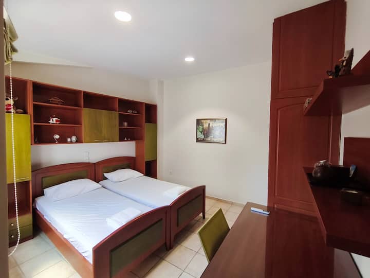 Restful House In Patras - Патры