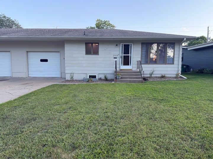 Urban Country Cottage - Grand Island, NE