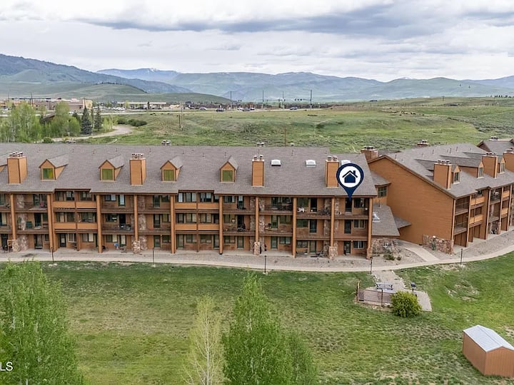 Charming Loft Mountain Lifestyle - Granby, CO