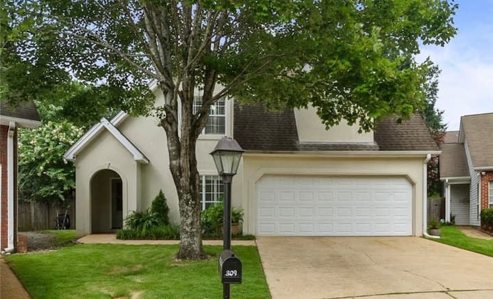 Game Day House - Parking Pass Included - Tuscaloosa, AL