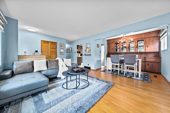 Specious 4br House“perfect For Families & Groups” - Edmonton