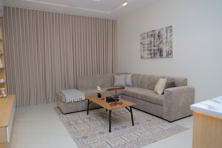 شقة بتصميم أنيق ودخول ذاتي501 - Jeddah
