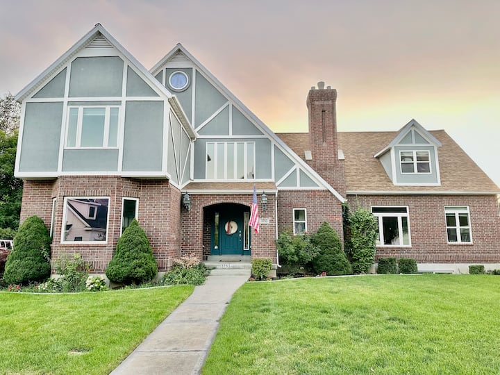 Tudor Estate In The Riverbottoms - Orem, UT