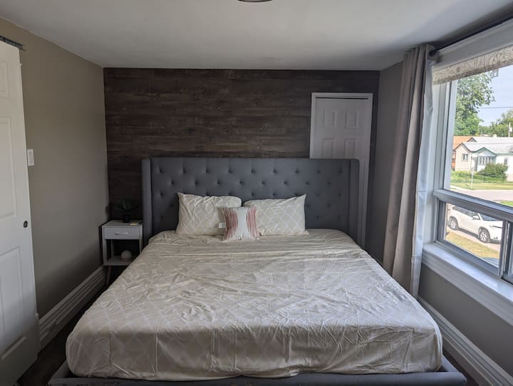 St. Thérèse’s Nest. - Winnipeg