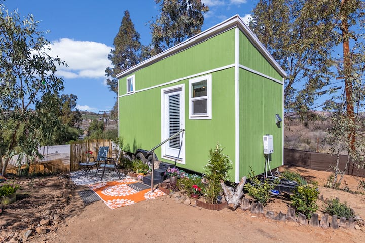 The Hideaway - Lake Elsinore, CA