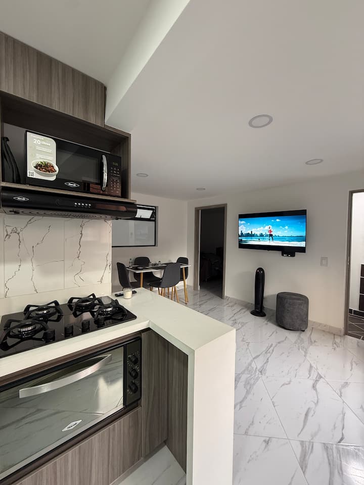 Alojamiento Entero: Apartamento Moderno & Central - Envigado