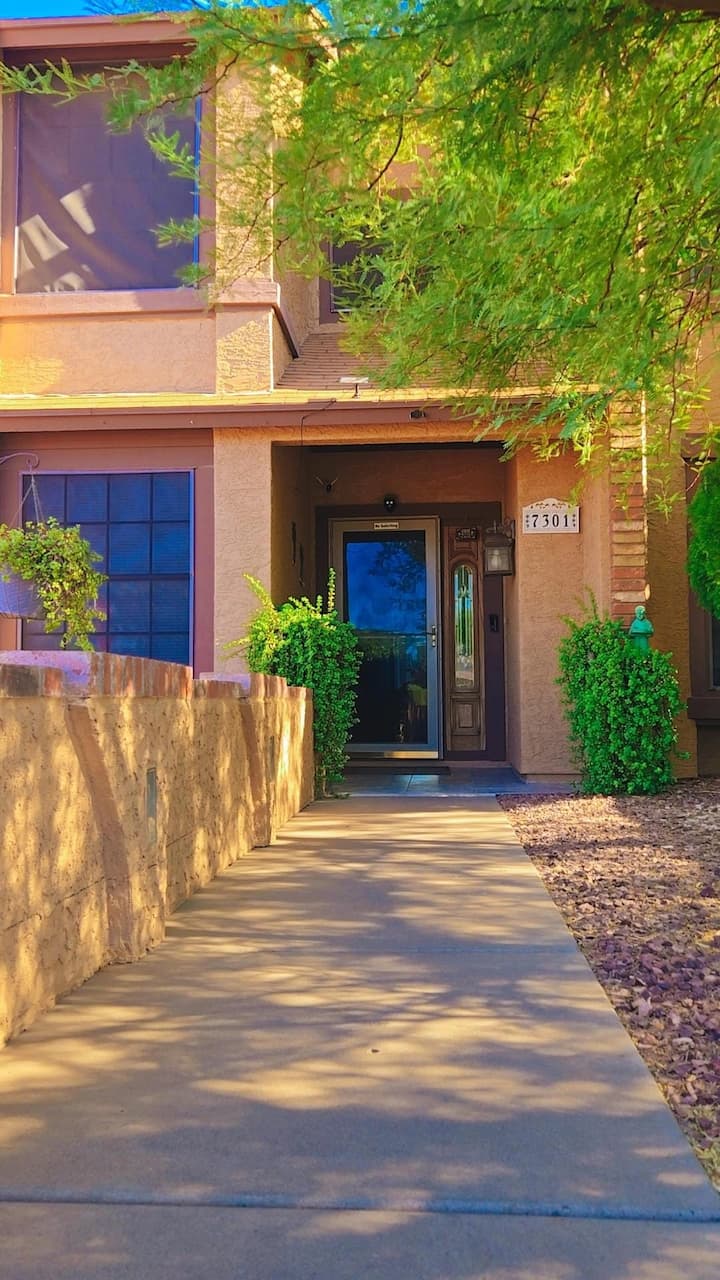 Cozy Room With Private Bathroom - Peoria, AZ