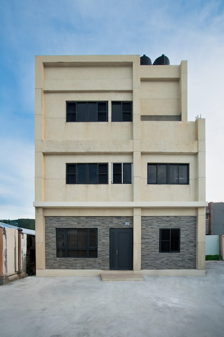 綠島珍奶那棟旅宿-三人房 - Lüdao