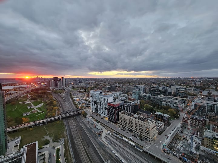 Sky-high Oasis In The Heart Of Downtown Toronto - Toronto