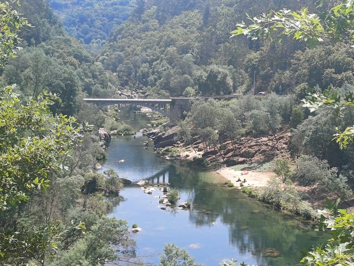 2 Chambres, Cuisine, Salon Et Salle De Bain - Terras de Bouro