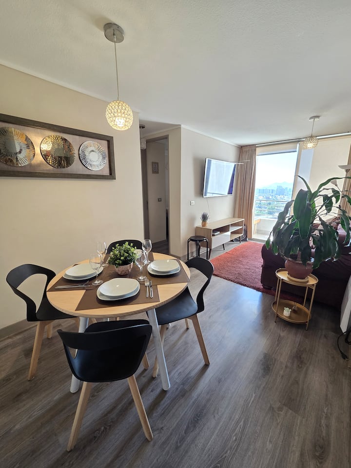 Amplio Y Céntrico Departamento, Aeropuerto A 20min - Santiago