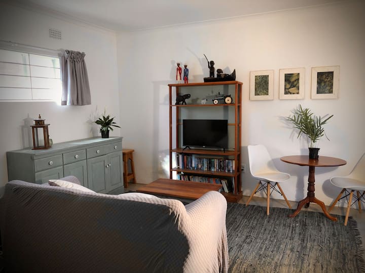 Ihlathi Cottage, Cozy And Well Equipped - Randburg