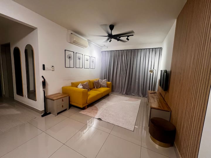 Serasi Stay @Puncak Alam (Near Uitm/hospital) - Batu Arang