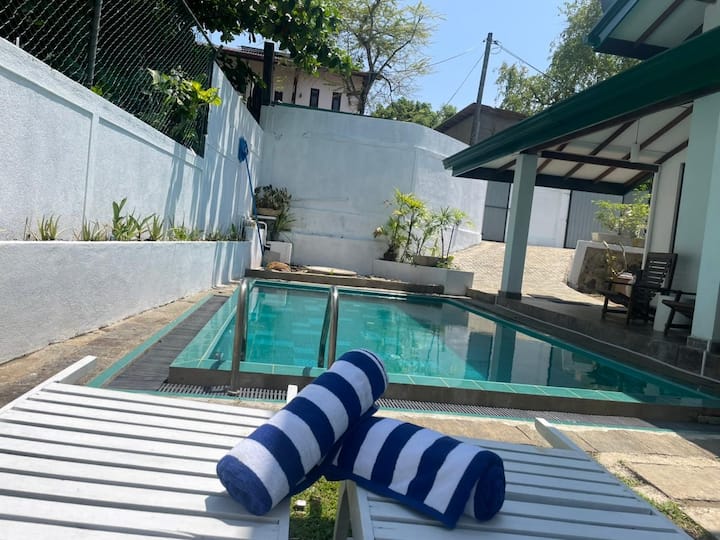 The Coral Breeze, Hikkaduwa - Hikkaduwa