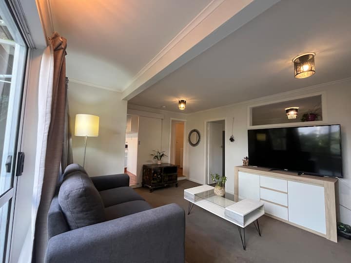 Leafy & Private In Wellington - Wellington