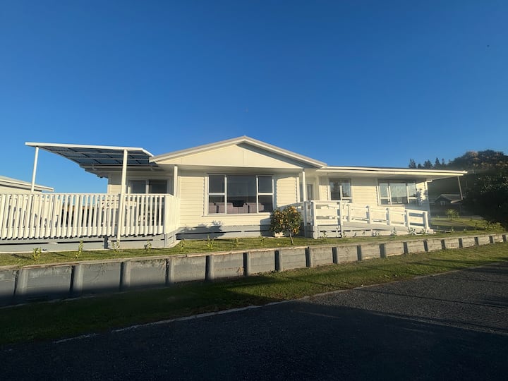 4 Bedroom, 3x H/pmp, Sunny Home. S/cont Cabin Optn - Tīrau
