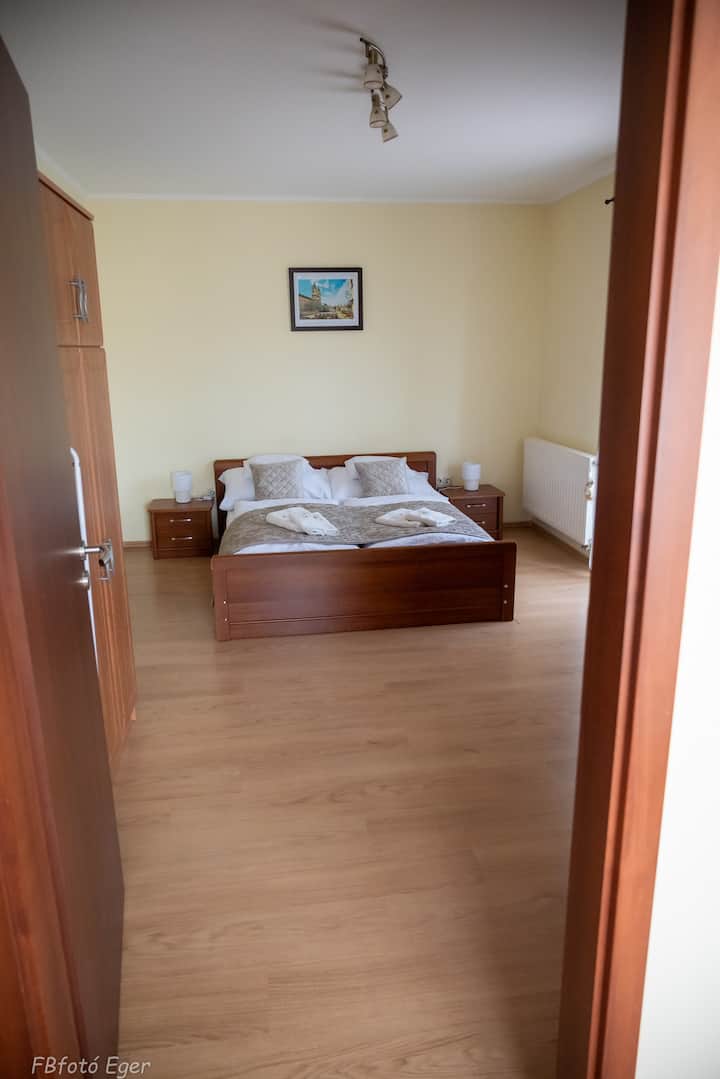 Tavasz Apartman - Egerszalók