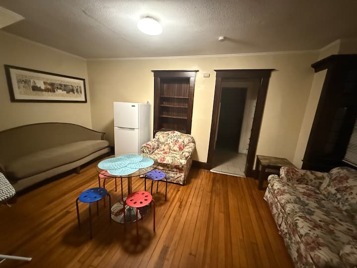 Near Yale New Haven Private Room Eden # 5 - New Haven, CT