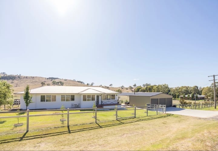 Family-friendly Oasis - Gundagai