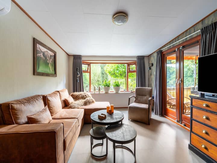 Chalet In Stegeren Near Forest And Pond - Ommen