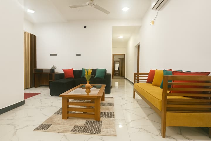 Stylish 4br House Wi-fi Near Mount Lavinia Beach - コロンボ