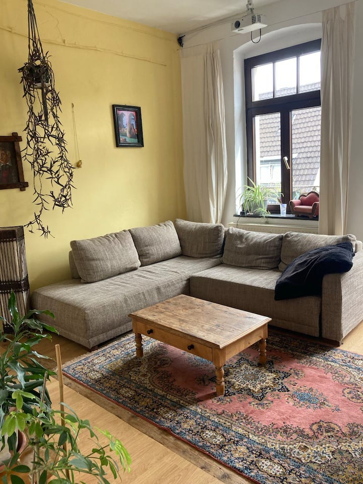 Schöne Messenahe Altbauwohnung - Cologne