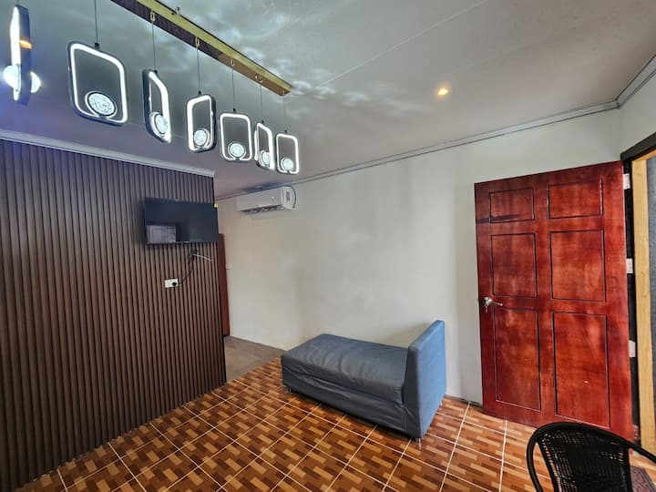 Tiny Home But Big Adventure - 南迪