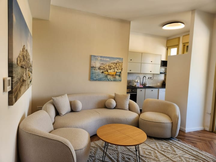 Luxury 2b+balcony By The Beach - Tel Aviv