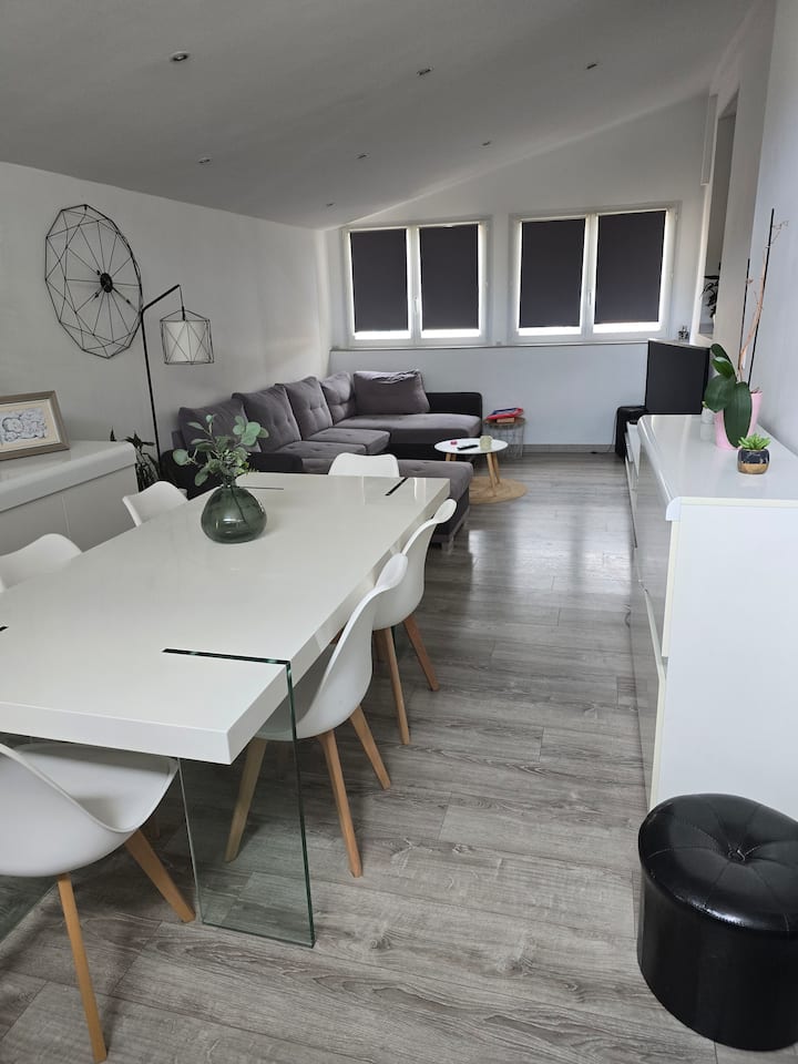 Appartement T4 110m² à Hyères - 伊埃雷