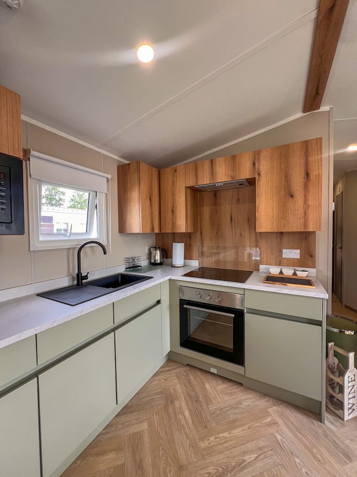 Luxury 2025 Static Caravan - Tenby