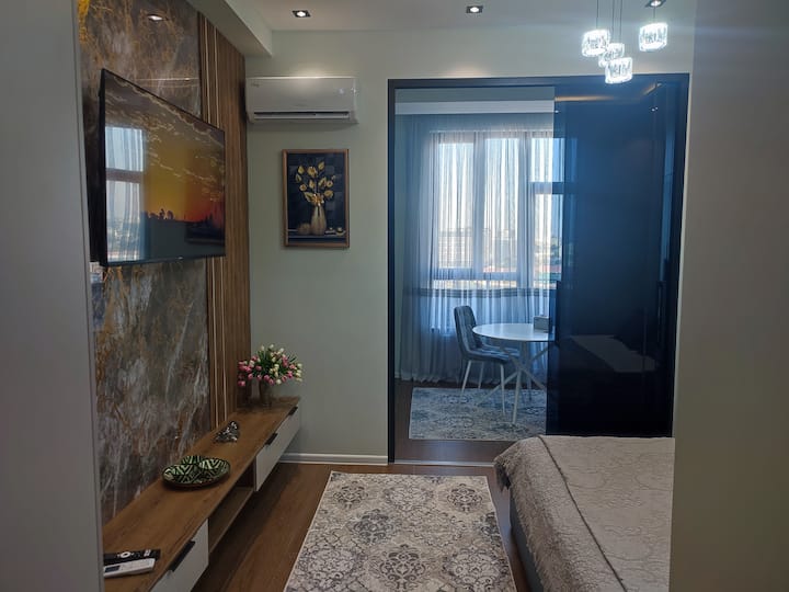 Fresh Luxe Apartment For Singles And Couples - Tashkent