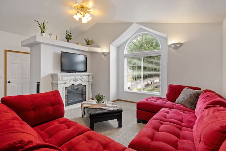 Townhouse, Fenced Yard 2bd 2bath - Rapid City, SD