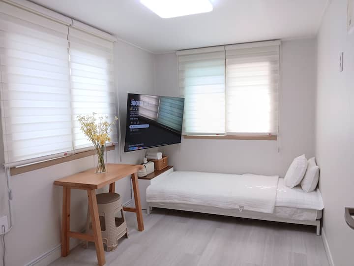 1,부산범어사# 부산터미널10분#부산외대#최대4인 - Busan