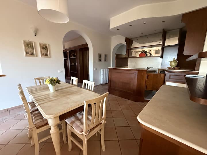 La Casa Di Alba Con Giardino Ai Piedi Di Cortona - Cortona