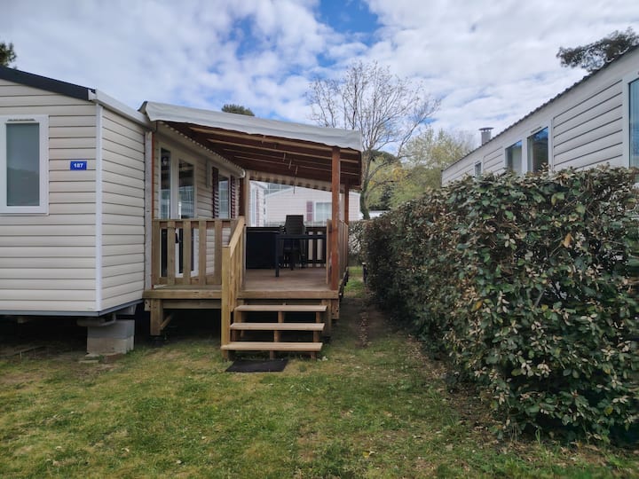 Mobil Home Avec Terrasse , 2 Chambres . - Marennes