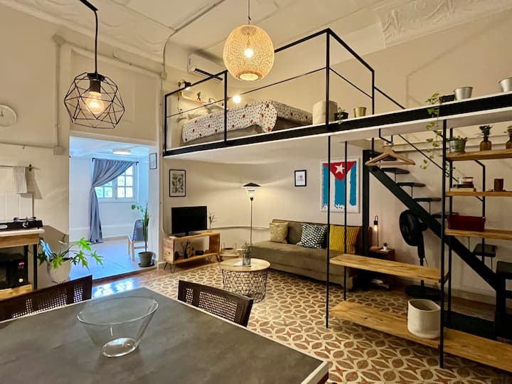Mezzanine In Havana ! - Cuba