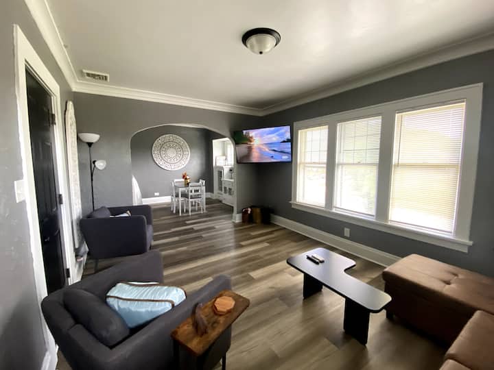 Hilltop House Escape - Upper - Milwaukee, WI