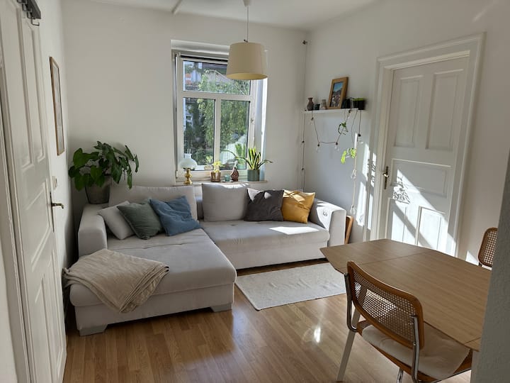Cozy And Quiet Home In Schwabing-west - Múnich