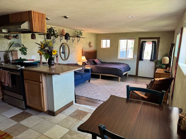 Blackberry Suite - Eugene, OR