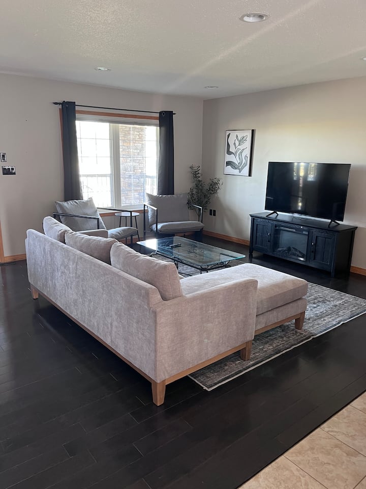Spacious 5-bedroom Home - 